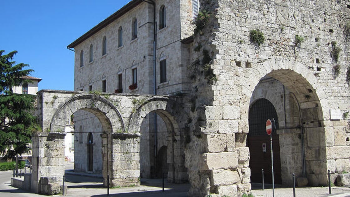 Ascoli Piceno: "The Italian town that glows at night"